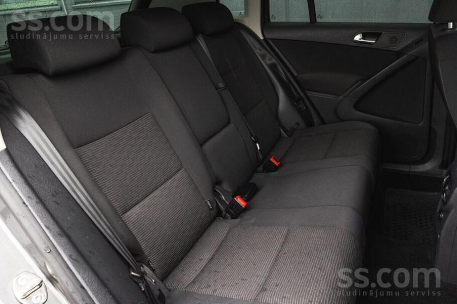 Pelēks Volkswagen Tiguan 2014 Ventspils, ar dzinēja tilpumu 2.00 L un nobraukumu 212 tūkst. km par 10000 €, foto 26 vietnē AUTOMOTO.COM.LV