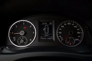 Pelēks Volkswagen Tiguan 2014 Jelgava, ar dzinēja tilpumu 2.00 L un nobraukumu 277 tūkst. km par 7200 €, foto 12 vietnē AUTOMOTO.COM.LV