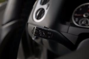Pelēks Volkswagen Tiguan 2014 Jelgava, ar dzinēja tilpumu 2.00 L un nobraukumu 277 tūkst. km par 7200 €, foto 13 vietnē AUTOMOTO.COM.LV