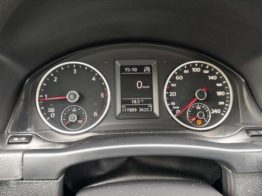 Grey Volkswagen Tiguan 2014 in Siauliai, with an engine capacity of 1.97 L and mileage of 178 thousand km for 9250 €, photo 20 on AUTOMOTO.COM.LV