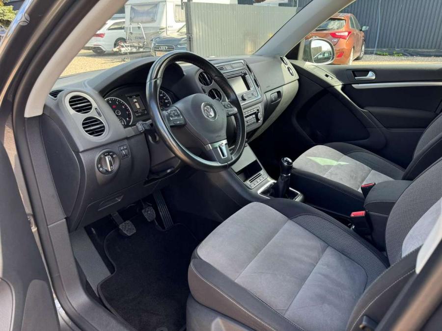 Pelēks Volkswagen Tiguan 2014 Kauņa, ar dzinēja tilpumu 1.39 L un nobraukumu 189 tūkst. km par 6950 €, foto 13 vietnē AUTOMOTO.COM.LV