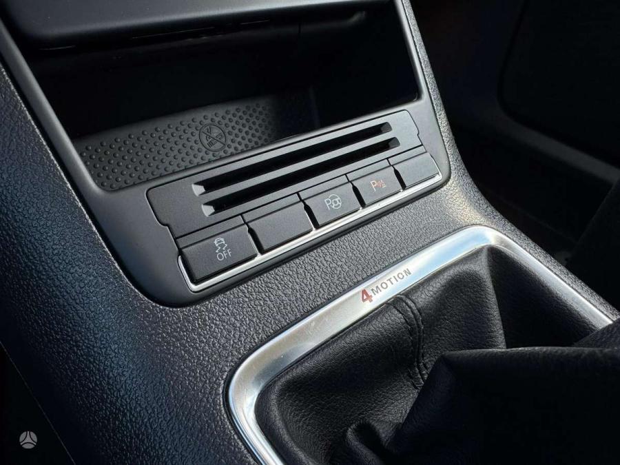 Pelēks Volkswagen Tiguan 2014 Kauņa, ar dzinēja tilpumu 1.39 L un nobraukumu 189 tūkst. km par 6950 €, foto 25 vietnē AUTOMOTO.COM.LV