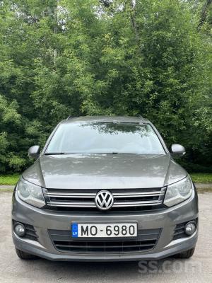 Grey Volkswagen Tiguan 2014 in Riga, with an engine capacity of 2.00 L and mileage of 253 thousand km for 8000 €, photo  on AUTOMOTO.COM.LV