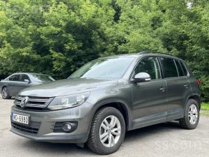 Pelēks Volkswagen Tiguan 2014 Rīga, ar dzinēja tilpumu 2.00 L un nobraukumu 253 tūkst. km par 8000 €, foto 4 vietnē AUTOMOTO.COM.LV