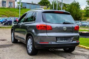 Grey Volkswagen Tiguan 2014 in Kretinga, with an engine capacity of 2.00 L and mileage of 286 thousand km for 11750 €, photo 8 on AUTOMOTO.COM.LV