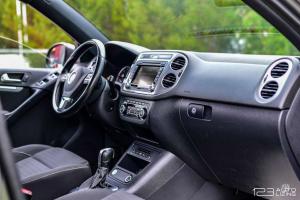 Grey Volkswagen Tiguan 2014 in Kretinga, with an engine capacity of 2.00 L and mileage of 286 thousand km for 11750 €, photo 17 on AUTOMOTO.COM.LV