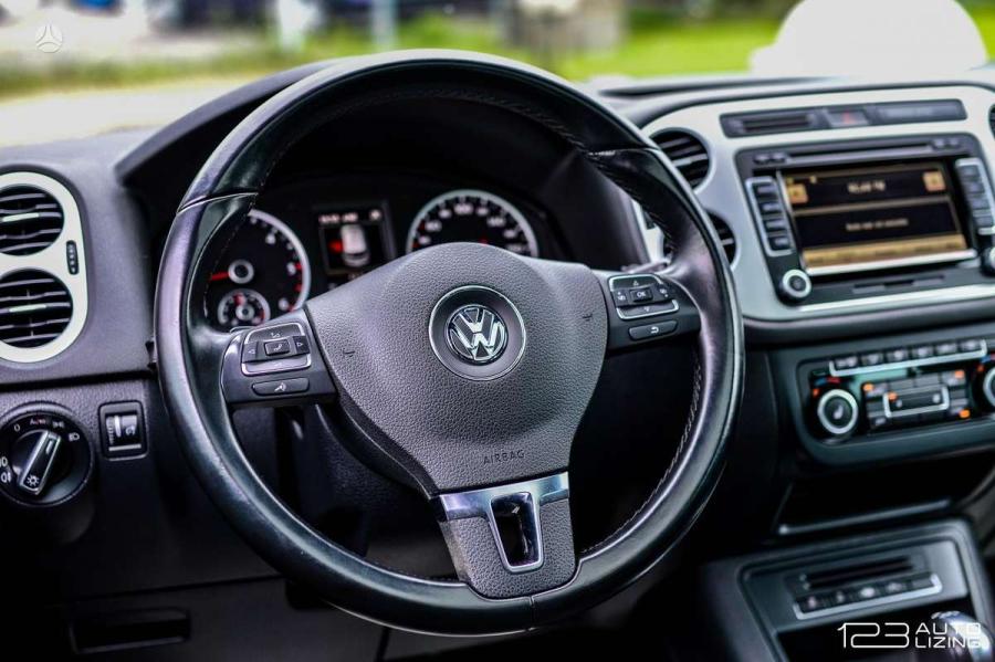 Grey Volkswagen Tiguan 2014 in Kretinga, with an engine capacity of 2.00 L and mileage of 286 thousand km for 11750 €, photo 20 on AUTOMOTO.COM.LV