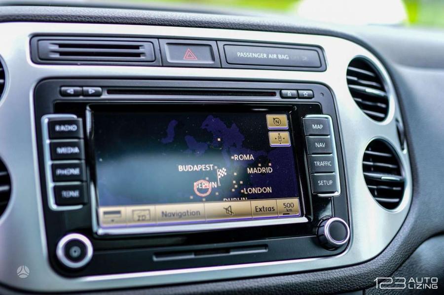 Grey Volkswagen Tiguan 2014 in Kretinga, with an engine capacity of 2.00 L and mileage of 286 thousand km for 11750 €, photo 24 on AUTOMOTO.COM.LV