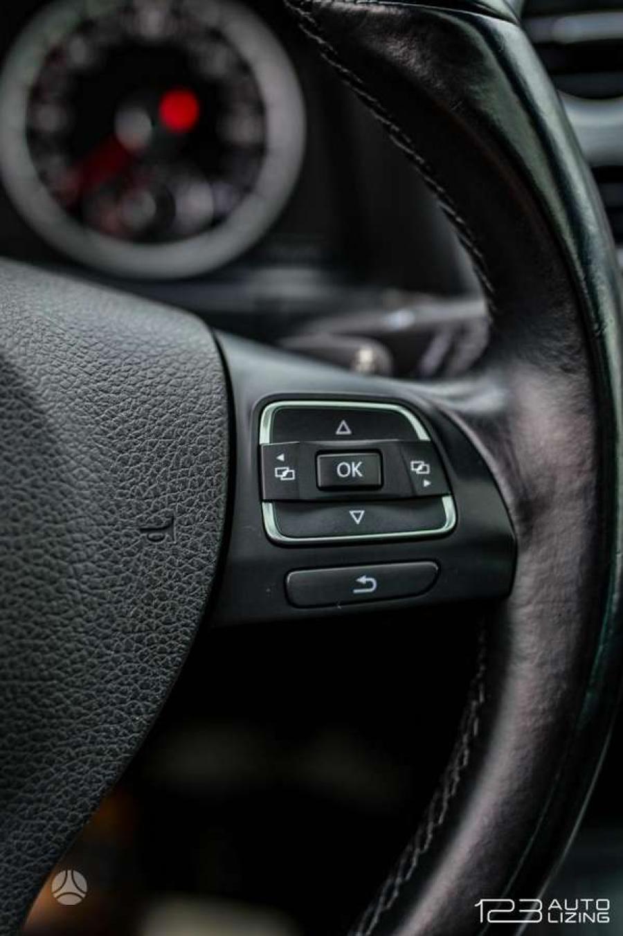 Grey Volkswagen Tiguan 2014 in Kretinga, with an engine capacity of 2.00 L and mileage of 286 thousand km for 11750 €, photo 27 on AUTOMOTO.COM.LV