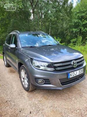 Grey Volkswagen Tiguan 2014 in Silute, with an engine capacity of 2.00 L and mileage of 188 thousand km for 8700 €, photo 5 on AUTOMOTO.COM.LV