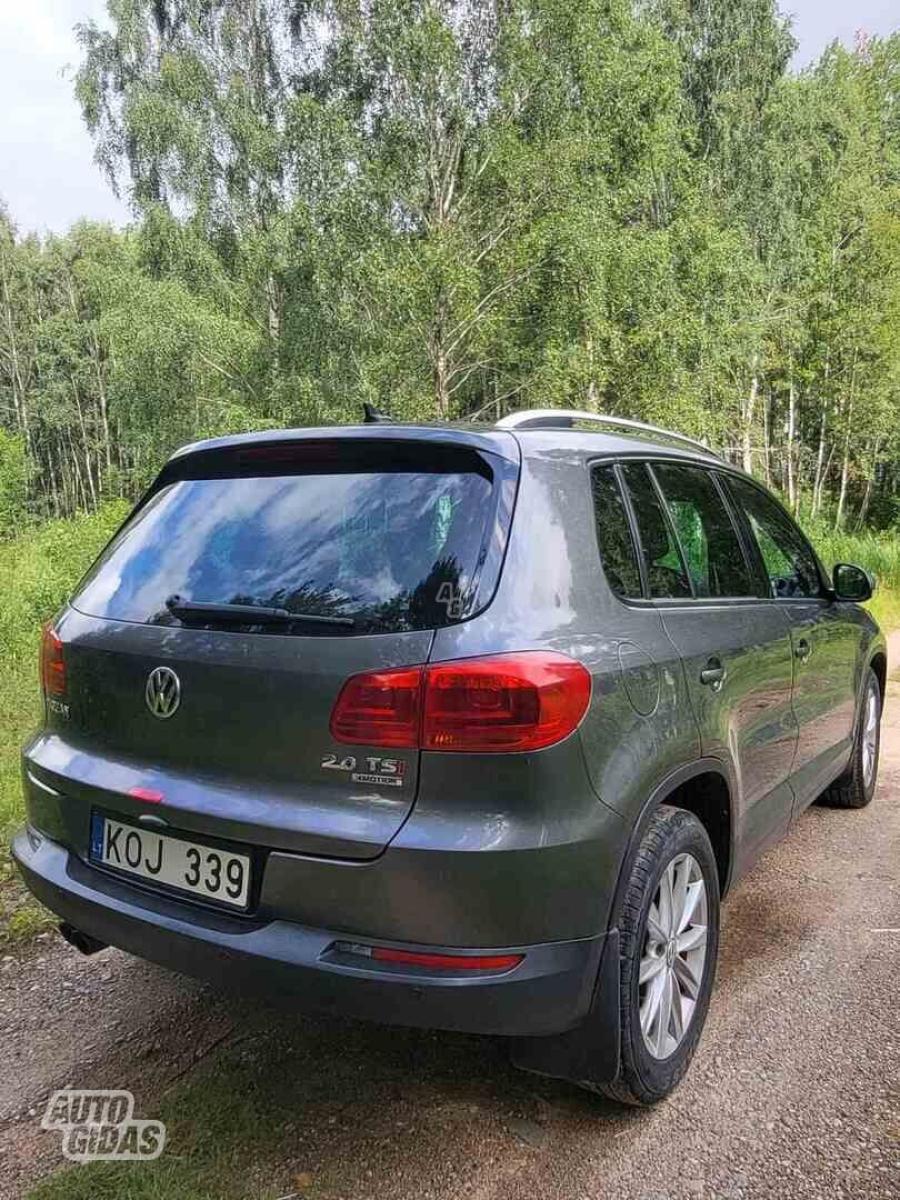 Grey Volkswagen Tiguan 2014 in Silute, with an engine capacity of 2.00 L and mileage of 188 thousand km for 8700 €, photo 6 on AUTOMOTO.COM.LV