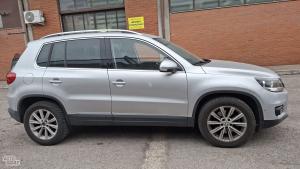Grey Volkswagen Tiguan 2014 in Utena, with an engine capacity of 2.00 L and mileage of 216 thousand km for 8350 €, photo 6 on AUTOMOTO.COM.LV