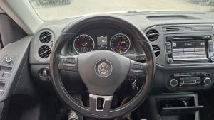 Grey Volkswagen Tiguan 2014 in Utena, with an engine capacity of 2.00 L and mileage of 216 thousand km for 8350 €, photo 11 on AUTOMOTO.COM.LV
