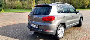 Grey Volkswagen Tiguan 2014 in Vilnius, with an engine capacity of 1.97 L and mileage of 382 thousand km for 7890 €, photo 4 on AUTOMOTO.COM.LV