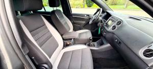Grey Volkswagen Tiguan 2014 in Vilnius, with an engine capacity of 1.97 L and mileage of 382 thousand km for 7890 €, photo 10 on AUTOMOTO.COM.LV