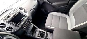 Grey Volkswagen Tiguan 2014 in Vilnius, with an engine capacity of 1.97 L and mileage of 382 thousand km for 7890 €, photo 12 on AUTOMOTO.COM.LV