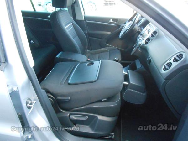 Pelēks Volkswagen Tiguan 2014 Viljandi, ar dzinēja tilpumu 2.00 L un nobraukumu 230 tūkst. km par 10490 €, foto 11 vietnē AUTOMOTO.COM.LV