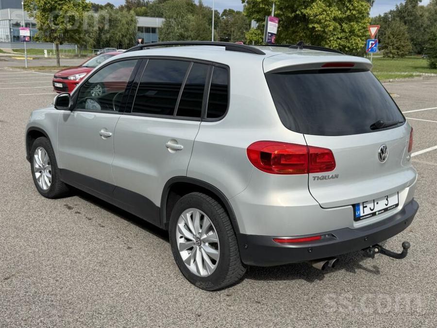 Pelēks Volkswagen Tiguan 2014 Rīga, ar dzinēja tilpumu 2.00 L un nobraukumu 230 tūkst. km par 8900 €, foto 4 vietnē AUTOMOTO.COM.LV