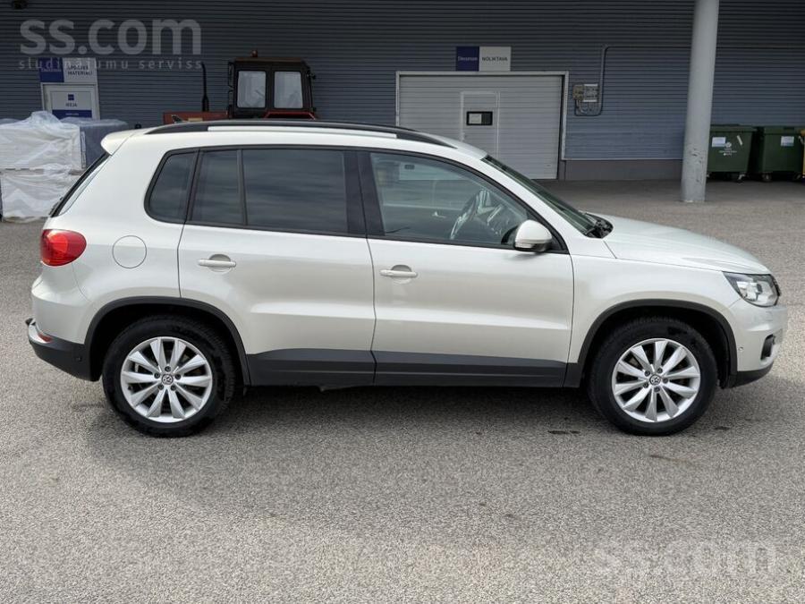 Pelēks Volkswagen Tiguan 2014 Rīga, ar dzinēja tilpumu 2.00 L un nobraukumu 230 tūkst. km par 8900 €, foto 7 vietnē AUTOMOTO.COM.LV