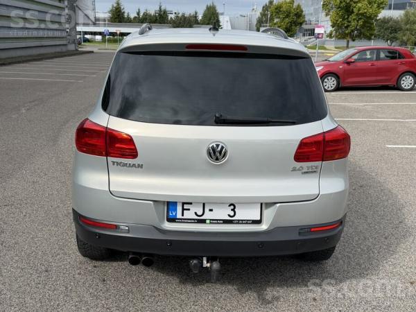 Фольксваген Тигуан 2014 в Рига на AUTOMOTO.COM.LV Серый Фольксваген Тигуан 2014 в Рига, объемом двигателя 2.00 л и пробегом 230 тыс. км за 8900 €, фото 5 на AUTOMOTO.COM.LV