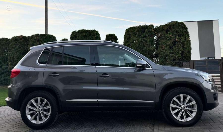 Pelēks Volkswagen Tiguan 2014 Kauņa, ar dzinēja tilpumu 1.97 L un nobraukumu 270 tūkst. km par 8650 €, foto 8 vietnē AUTOMOTO.COM.LV