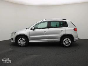 Pelēks Volkswagen Tiguan 2015 Viļņa, ar dzinēja tilpumu 2.00 L un nobraukumu 192 tūkst. km par 12999 €, foto 7 vietnē AUTOMOTO.COM.LV