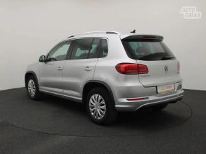 Pelēks Volkswagen Tiguan 2015 Viļņa, ar dzinēja tilpumu 2.00 L un nobraukumu 192 tūkst. km par 12999 €, foto 8 vietnē AUTOMOTO.COM.LV