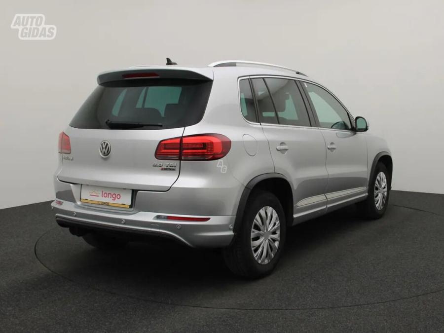 Pelēks Volkswagen Tiguan 2015 Viļņa, ar dzinēja tilpumu 2.00 L un nobraukumu 192 tūkst. km par 12999 €, foto 9 vietnē AUTOMOTO.COM.LV