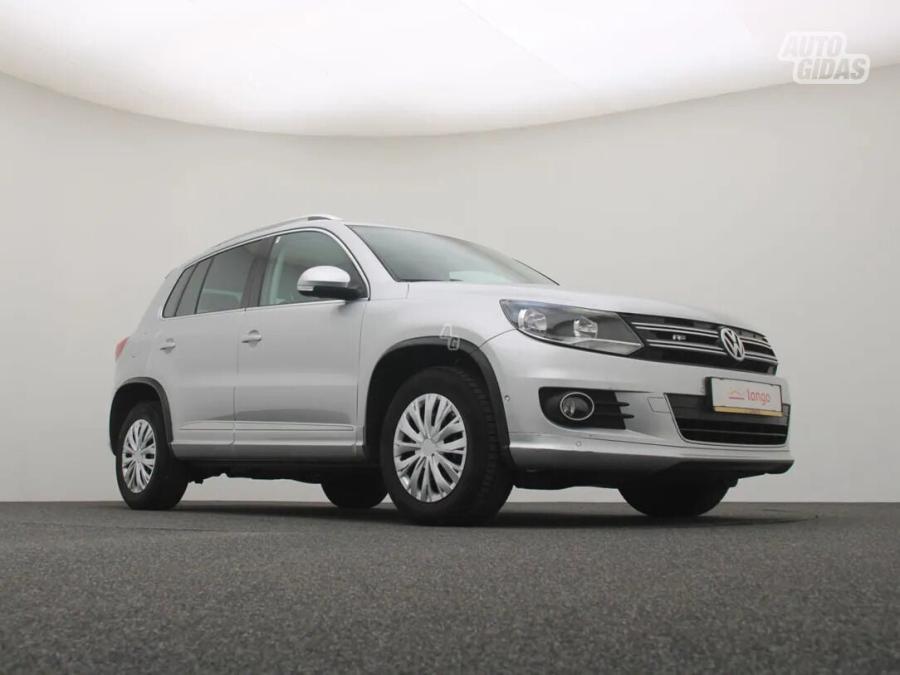Pelēks Volkswagen Tiguan 2015 Viļņa, ar dzinēja tilpumu 2.00 L un nobraukumu 192 tūkst. km par 12999 €, foto 12 vietnē AUTOMOTO.COM.LV