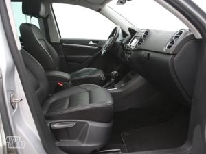 Pelēks Volkswagen Tiguan 2015 Viļņa, ar dzinēja tilpumu 2.00 L un nobraukumu 192 tūkst. km par 12999 €, foto 15 vietnē AUTOMOTO.COM.LV