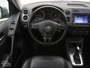 Pelēks Volkswagen Tiguan 2015 Viļņa, ar dzinēja tilpumu 2.00 L un nobraukumu 192 tūkst. km par 12999 €, foto 18 vietnē AUTOMOTO.COM.LV