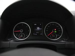 Pelēks Volkswagen Tiguan 2015 Viļņa, ar dzinēja tilpumu 2.00 L un nobraukumu 192 tūkst. km par 12999 €, foto 20 vietnē AUTOMOTO.COM.LV