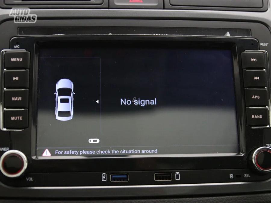 Pelēks Volkswagen Tiguan 2015 Viļņa, ar dzinēja tilpumu 2.00 L un nobraukumu 192 tūkst. km par 12999 €, foto 25 vietnē AUTOMOTO.COM.LV