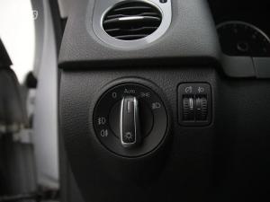 Pelēks Volkswagen Tiguan 2015 Viļņa, ar dzinēja tilpumu 2.00 L un nobraukumu 192 tūkst. km par 12999 €, foto 27 vietnē AUTOMOTO.COM.LV