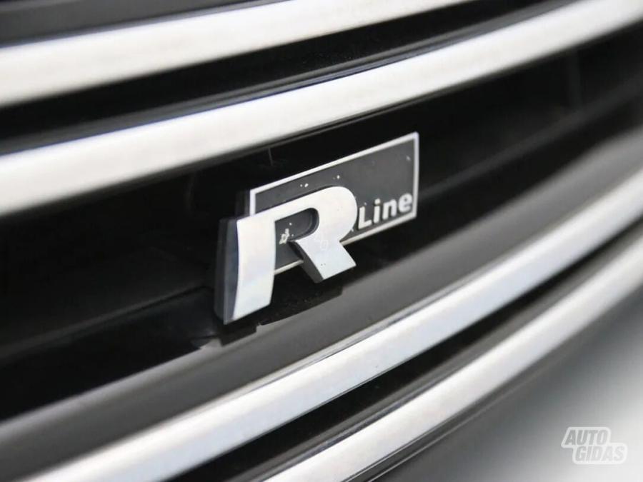 Pelēks Volkswagen Tiguan 2015 Viļņa, ar dzinēja tilpumu 2.00 L un nobraukumu 192 tūkst. km par 12999 €, foto 31 vietnē AUTOMOTO.COM.LV