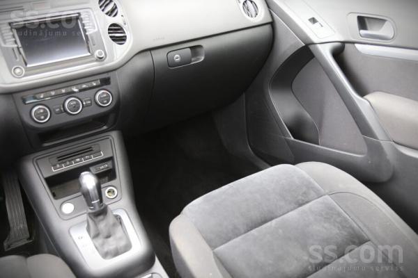 Pelēks Volkswagen Tiguan 2015 Rīga, ar dzinēja tilpumu 1.40 L un nobraukumu 241 tūkst. km par 9495 €, foto 8 vietnē AUTOMOTO.COM.LV