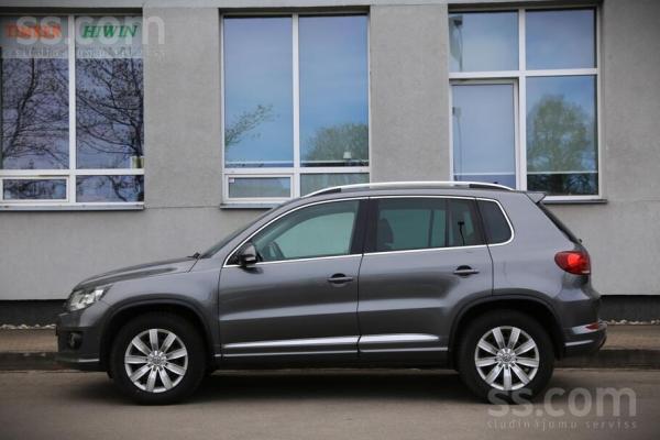 Grey Volkswagen Tiguan 2015 in Riga, with an engine capacity of 1.40 L and mileage of 241 thousand km for 9495 €, photo 2 on AUTOMOTO.COM.LV