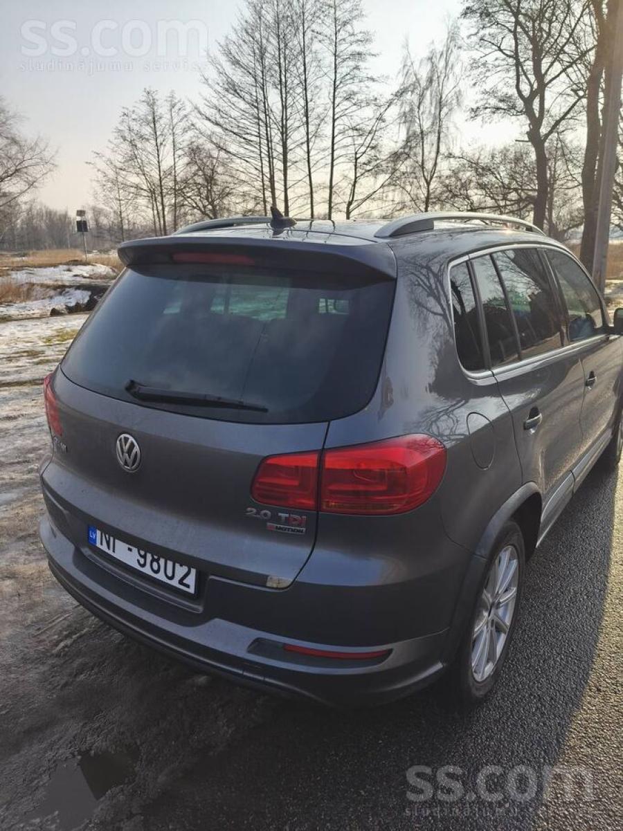 Pelēks Volkswagen Tiguan 2015 Rīga, ar dzinēja tilpumu 2.00 L un nobraukumu 210 tūkst. km par 12900 €, foto 5 vietnē AUTOMOTO.COM.LV
