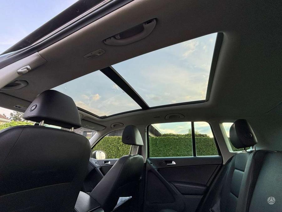 Pelēks Volkswagen Tiguan 2015 Viļņa, ar dzinēja tilpumu 1.98 L un nobraukumu 112 tūkst. km par 9999 €, foto 7 vietnē AUTOMOTO.COM.LV