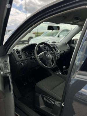 Pelēks Volkswagen Tiguan 2015 Kauņa, ar dzinēja tilpumu 1.40 L un nobraukumu 230 tūkst. km par 8799 €, foto 16 vietnē AUTOMOTO.COM.LV