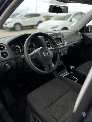 Pelēks Volkswagen Tiguan 2015 Kauņa, ar dzinēja tilpumu 1.40 L un nobraukumu 230 tūkst. km par 8799 €, foto 17 vietnē AUTOMOTO.COM.LV