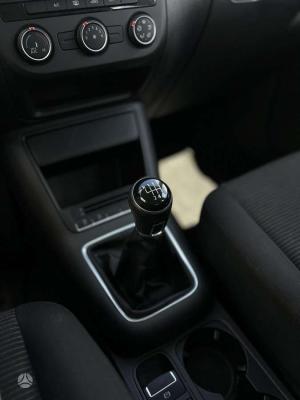 Pelēks Volkswagen Tiguan 2015 Kauņa, ar dzinēja tilpumu 1.40 L un nobraukumu 230 tūkst. km par 8799 €, foto 26 vietnē AUTOMOTO.COM.LV