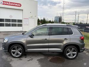Grey Volkswagen Tiguan 2015 in Vilnius, with an engine capacity of 1.97 L and mileage of 255 thousand km for 11500 €, photo 9 on AUTOMOTO.COM.LV