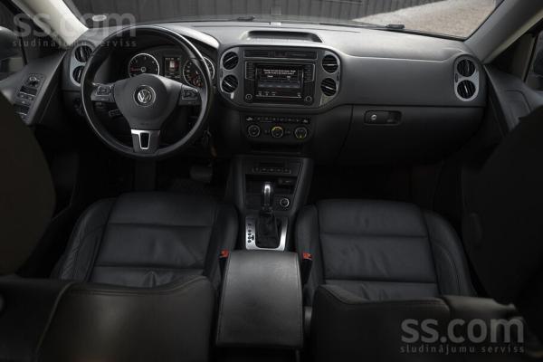 Pelēks Volkswagen Tiguan 2015 Jelgava, ar dzinēja tilpumu 2.00 L un nobraukumu 255 tūkst. km par 11900 €, foto 10 vietnē AUTOMOTO.COM.LV