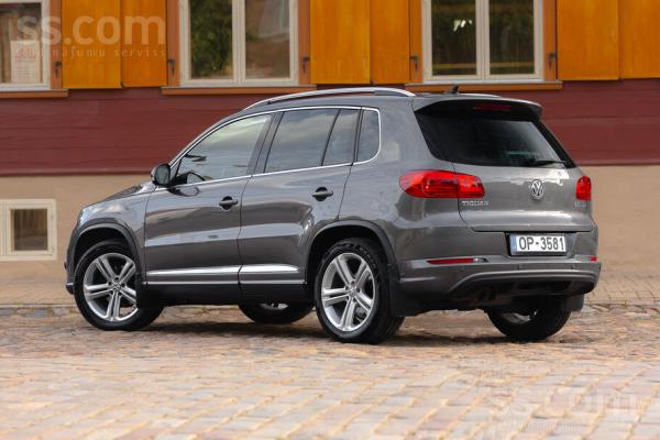 Pelēks Volkswagen Tiguan 2015 Jelgava, ar dzinēja tilpumu 2.00 L un nobraukumu 250 tūkst. km par 10990 €, foto 5 vietnē AUTOMOTO.COM.LV