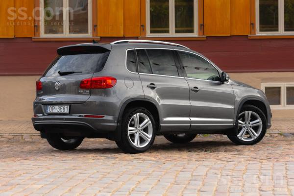 Pelēks Volkswagen Tiguan 2015 Jelgava, ar dzinēja tilpumu 2.00 L un nobraukumu 250 tūkst. km par 10990 €, foto 6 vietnē AUTOMOTO.COM.LV
