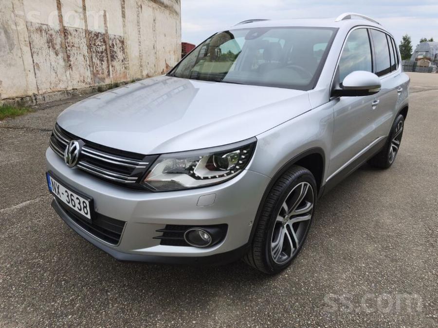 Pelēks Volkswagen Tiguan 2015 Liepāja, ar dzinēja tilpumu 2.00 L un nobraukumu 266 tūkst. km par 12500 €, foto 2 vietnē AUTOMOTO.COM.LV