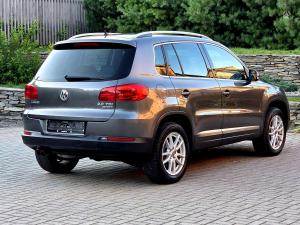 Grey Volkswagen Tiguan 2015 in Kedainiai, with an engine capacity of 1.97 L and mileage of 260 thousand km for 10500 €, photo 11 on AUTOMOTO.COM.LV