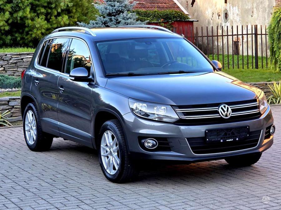 Grey Volkswagen Tiguan 2015 in Kedainiai, with an engine capacity of 1.97 L and mileage of 260 thousand km for 10500 €, photo 13 on AUTOMOTO.COM.LV