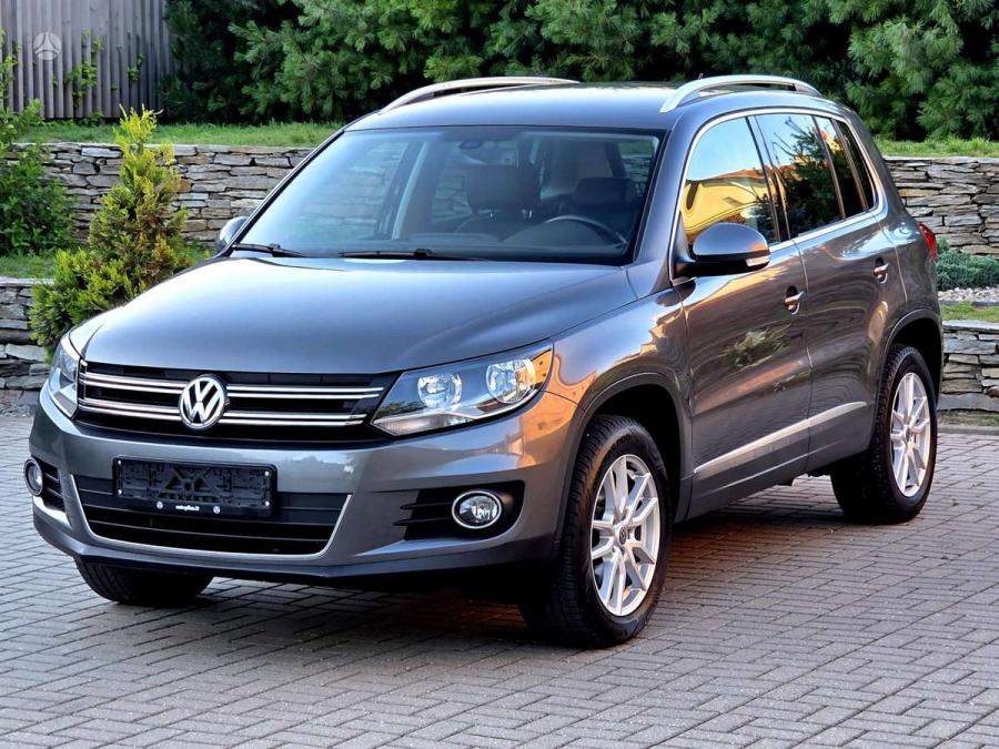 Grey Volkswagen Tiguan 2015 in Kedainiai, with an engine capacity of 1.97 L and mileage of 260 thousand km for 10500 €, photo 15 on AUTOMOTO.COM.LV